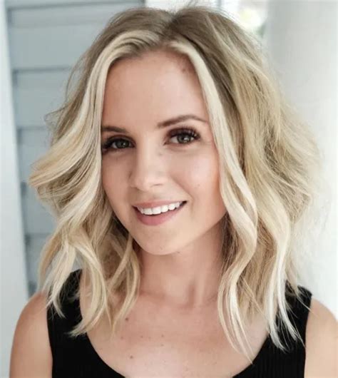 Top Collarbone Length Hair Ideas