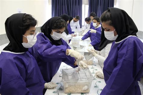 کارگاه آموزشی دو روزه ملاحظات اخلاقی در کار با حیوانات آزمایشگاهی با محوریت استفاده از نرم