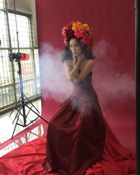 Red Lady Fleur Bridestory