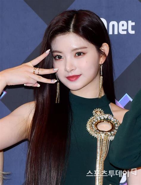 중국 돌아가라 에버글로우 왕이런 韓 자본활동 제동 걸리나 [st이슈]