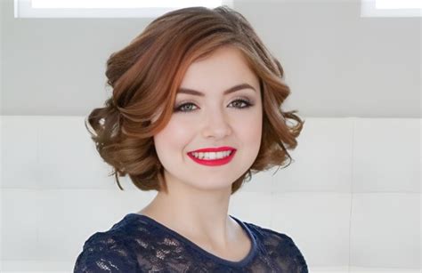 Aria Sky Net Worth 2025 How Wealthy Is The Adult Model Star Amj