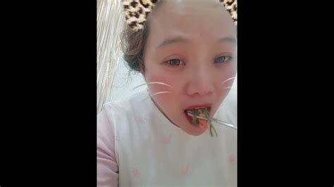 한 구독자님의 요청으로 먹는 걸 찍어보았습니다 근데 왜 인상쓰고 힘들게 먹어 먹고 사는 건 쉽다즐겁다 Youtube