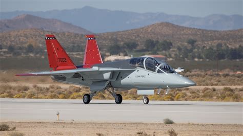 Us Air Force Revamps Pilot Training As T 7 Era Nears
