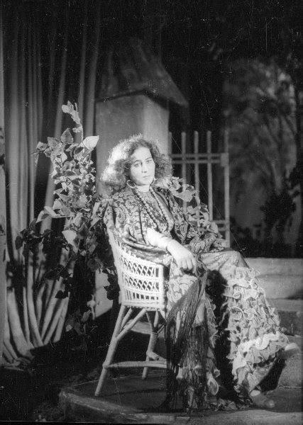 Фото Московский государственный цыганский театр «Ромэн Ольга Янковская в спектакле «Сломанный