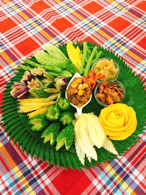 น้ำพริกลงเรือ การตกแต่งจานอาหาร อาหาร การจัดจานอาหาร