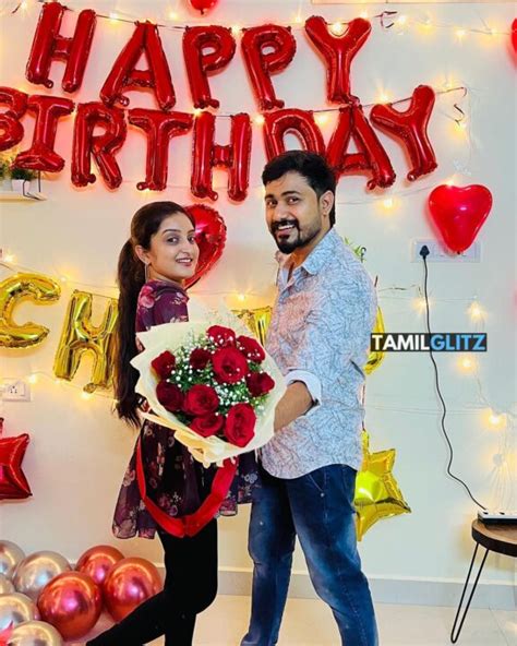 சன் டிவி திருமகள் சீரியல் நடிகையுடன் நிச்சயம் செய்த சுந்தரி சீரியல் நடிகர் ஆல்பம் இதோ