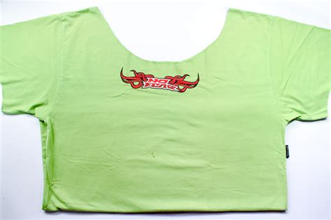 3 Ways To Make A 80s Style Tee Shirt Wikihow