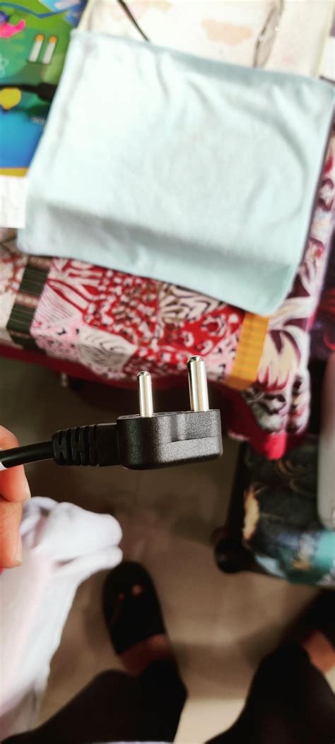 1 white or orange the indicator issue 2 the charger or chaos r