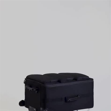 Jon Steinberg On Linkedin Have You Ever Seen Luggage That Opens Up To Become A Shelf 724