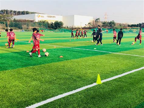 경희대학교스포츠아카데미 경희fc U 11andu 10 4 5학년선수들 기본기부터 하나 하나 Facebook