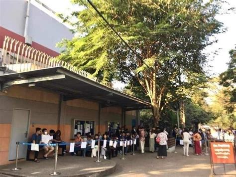 ထိုင်းသံရုံးက ၁ ရက်လျင် လူ ၄၀၀ သာလက်ခံမည်ဟု ဗီဇာလျောက်ထားသူ အရေအတွက်ကို ကန့်သတ်ခဲ့ပြီး ဆိုက်ရောက