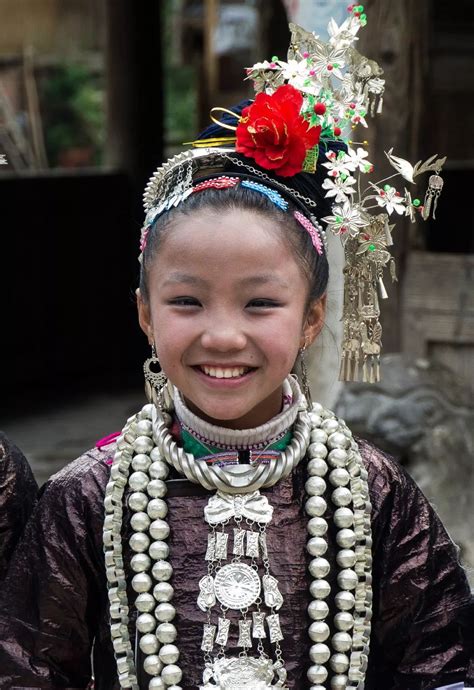 侗族的服装汉服 侗族的服装 汉族的服装 大山谷图库