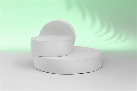 화장품 비누 항목 프레젠테이션을 위한 연단 추상 최소 기하학적 구체 실린더 2는 부드러운 그림자를 형성합니다 제품 개체 쇼케이스 디스플레이 케이스를 보여주는 장면 종려 나무