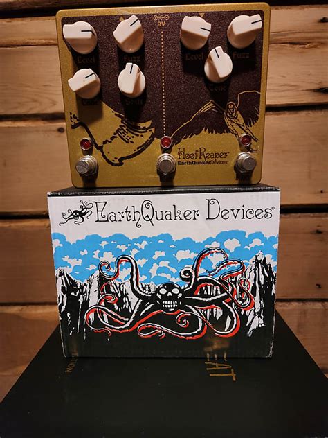 Earthquaker Devices Hoof Reaper Fuzz And Octave Pedal Reverb