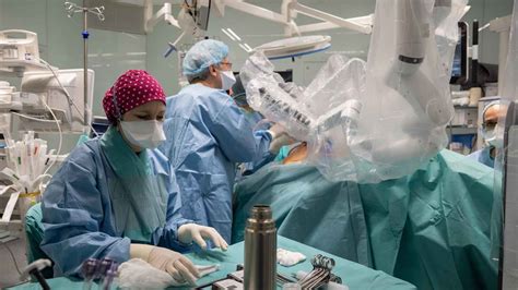 El Hospital Clínic De Barcelona Presenta Una Nueva Cirugía Pionera En
