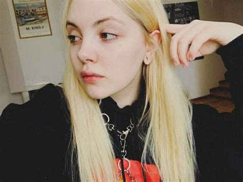 Пин от пользователя Диана Волобуева на доске мои любимые пины Нормкор Дари Знаменитости