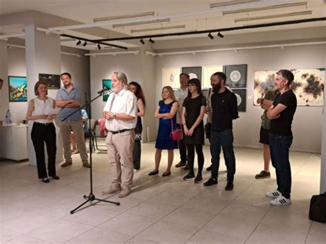 Десет години „Поврзување“ на македонските и бугарските уметници Окно мк