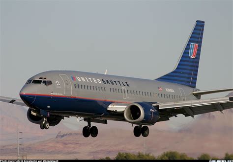 Boeing 737 322 United Shuttle Aviation Photo 0482789