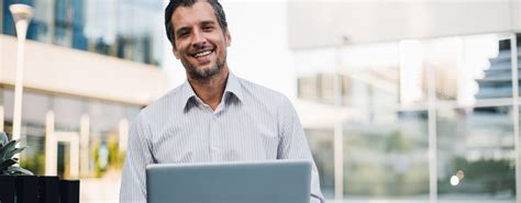 Momentum Indicators 2025 Types And Strategies Explained