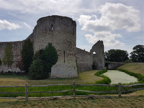 Pevensey Castle Uk Rcastles