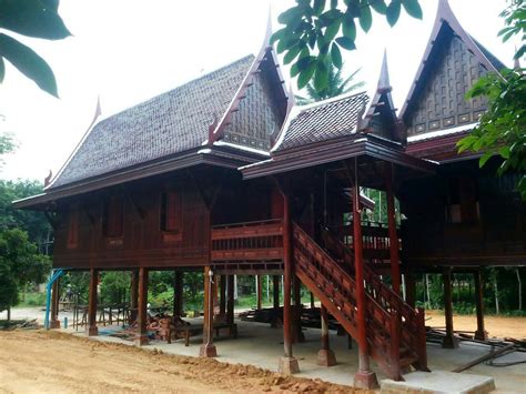 รับสร้างบ้านทรงไทย ช่างสร้างบ้านทรงไทย