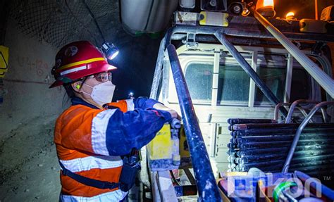 Уул уурхайн салбарт ажиллаж өгөөж хүртэх боломж нь нэмэгдэж байгаа ч