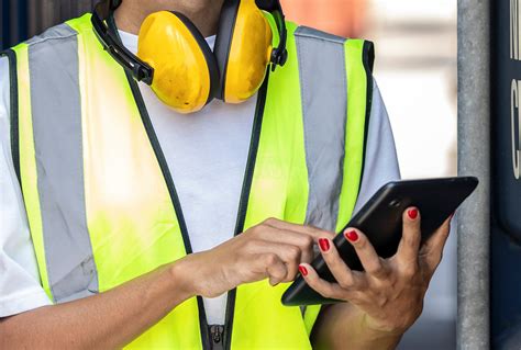 Boost Operational Reliability With Ibm Maximo Mobile Cohesive