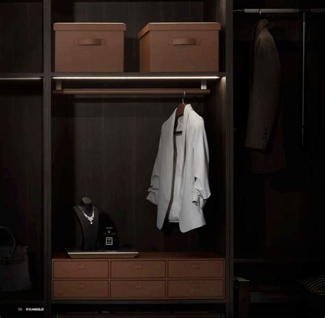 Хувцасны өрөө Higold Mongolia