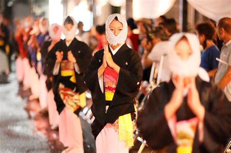 毛馬内の盆踊伝統の踊りっこで北国の盆の風情どこ楽しんでみねっすか 鹿角のいいこと 鹿角いいね