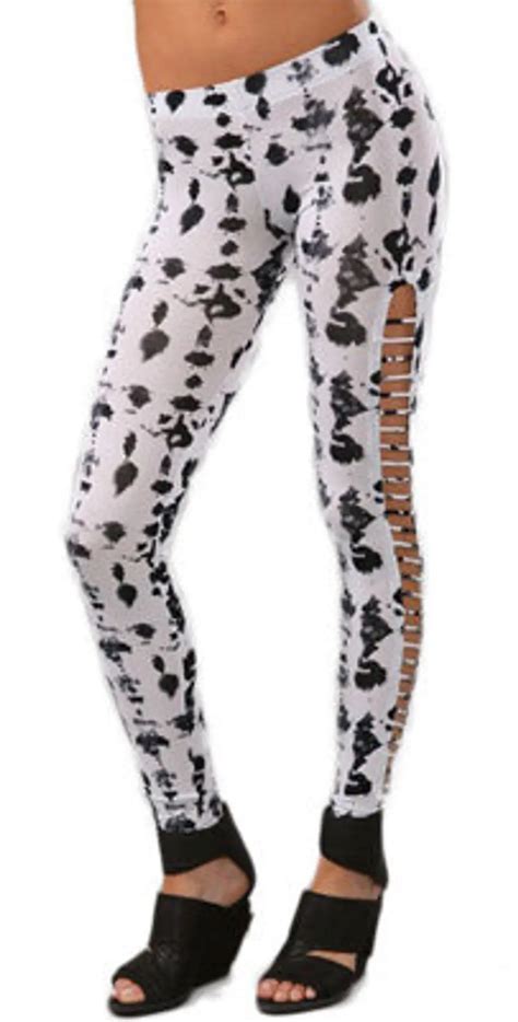 8 Cutest Ripped Leggings