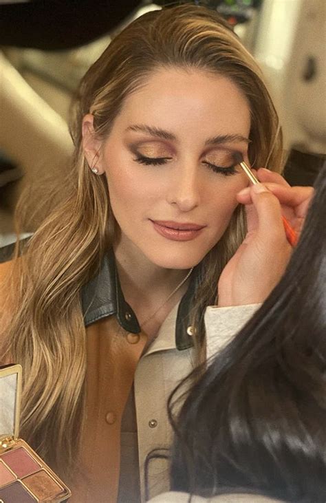 Estilo Olivia Palermo Maquillaje De Ojos Rojos