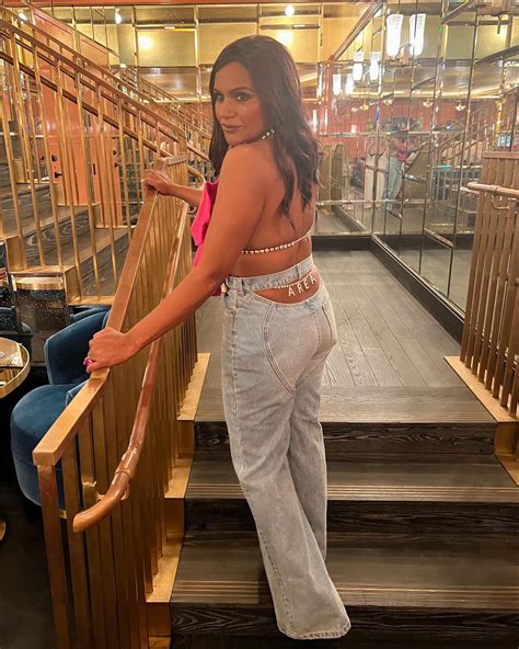 Mindy Kaling Wears The Cutout Jeans Trend Thats Taking Over Who What