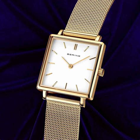 Elegant Schicke Uhr Classic In Goldfarben Mit Weißem Zifferblatt Von Bering Das Schmuckbäumchen