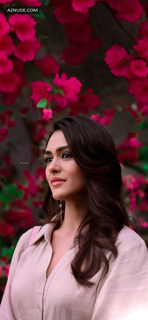 Mrunal Thakur Hot Body Naked Bowling Battle Aznude