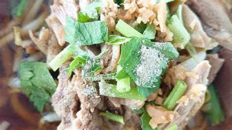 ก๋วยเตี๋ยวเป็ดกะเพราเป็ดก๋วยเตี๋ยวหมูโบราณ สั่งอาหารออนไลน์ล่วงหน้า รับที่ร้านผ่านแอป Wongnai