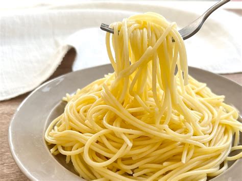 電子レンジで上手にパスタをゆでる方法。失敗しないコツやポイントも セブンプレミアム公式