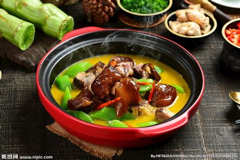 腊猪脚炖莴笋摄影图 传统美食 餐饮美食 摄影图库 昵图网