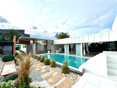 Samuel Yong Samuel Yong Added A New Photo