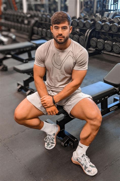 30 Day Challenge Fitness Yoga Gym Outfit Men Gorgeous Men Muscle Men