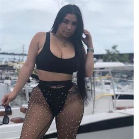 6 Hot Sexy Andrea De Castro Bikini Pics 6 Hot Sexy Andrea De Castro Bikini Pics