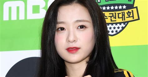 에이프릴 진솔청순미 폭발 사진