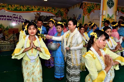 မြိတ်မြို့တွင် မြန်မာ့ရိုးရာမဟာသင်္ကြန်ပွဲတော်နှင့် မဟာသင်္ကြန်မဏ္ဍပ်ဖွင့်လှစ် Information And