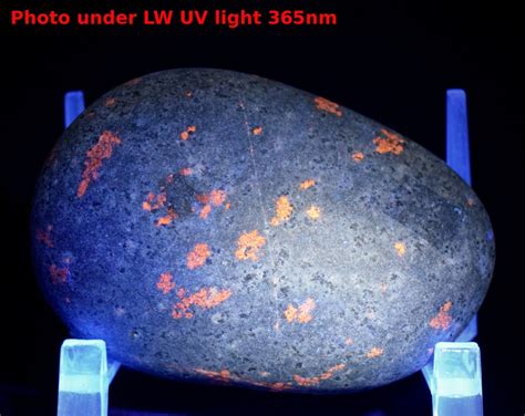 Nice Glowing Under Uv Syenite Yooperlite Specimen From Lake Etsy
