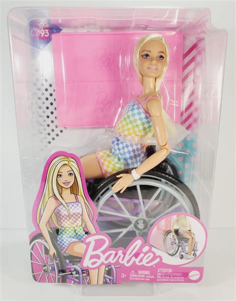 New 2022 Barbie Fashionistas Doll W Wheelchair And Ramp Mattel Hjt13