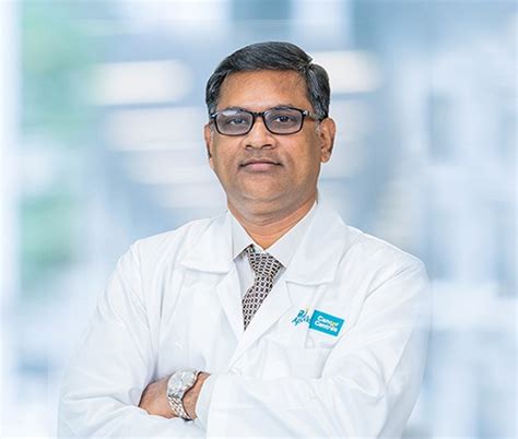 Dr Khader Hussain Thoracic Surgical Oncologist Apollo Proton