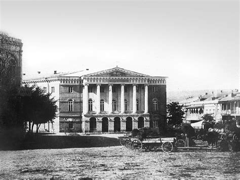 თავისუფლების მოედანი