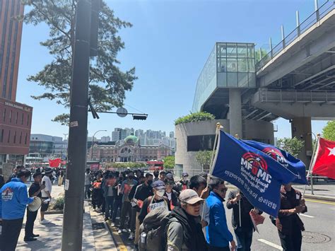 Khit Thit Media ရွှေဘိုတွင် စစ်အုပ်ချုပ်ရေး ကြေညာပြီးနောက် Pdf ဟုဆိုကာ ပြည်သူ ၆ ဦးကို စစ