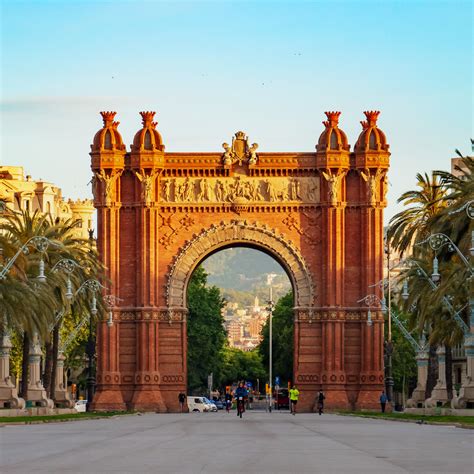 Besuchen Sie Den Triumphbogen In Barcelona 2026
