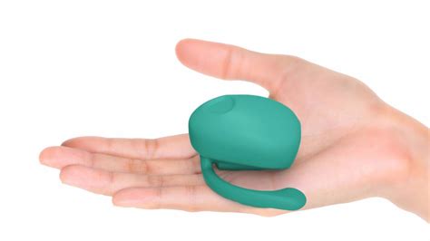 An Innovative Feminist Sex Toy Just Made Crowdfunding History