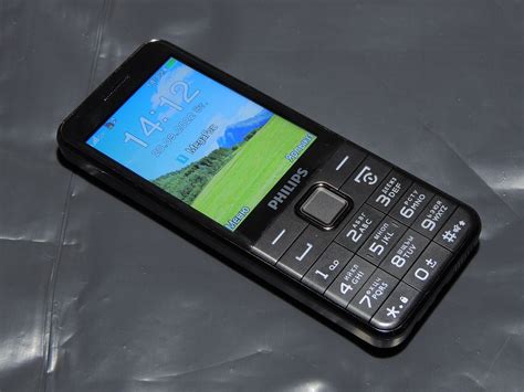 Мобильный телефон Philips Xenium E590 Черный 8712581777265 — купить в ...
